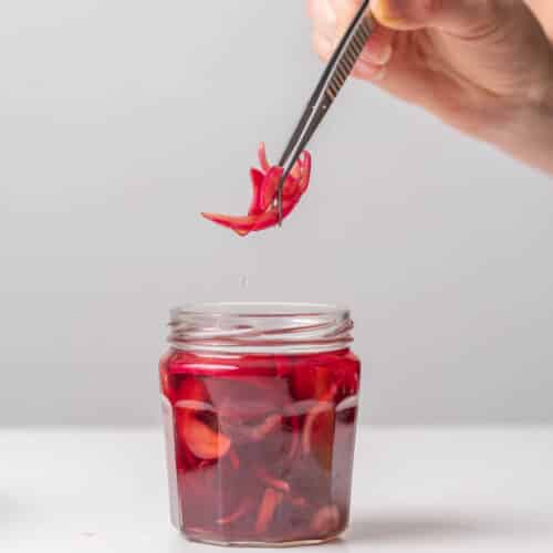 Recette rapide de pickles d'oignon rouge